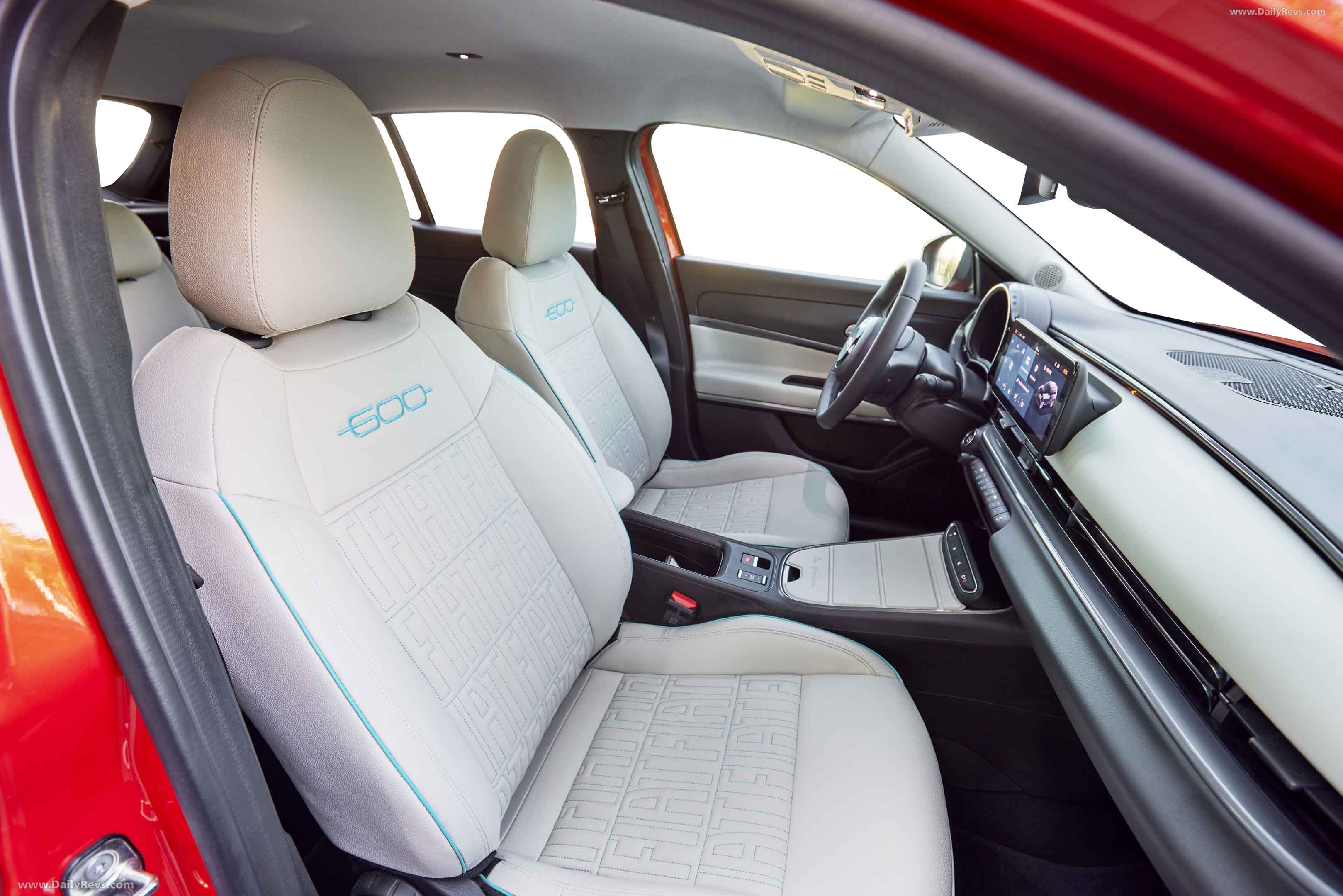 2024 Fiat 600e La Prima - Stunning HD Photos, Videos, Specs, Features & Price - DailyRevs