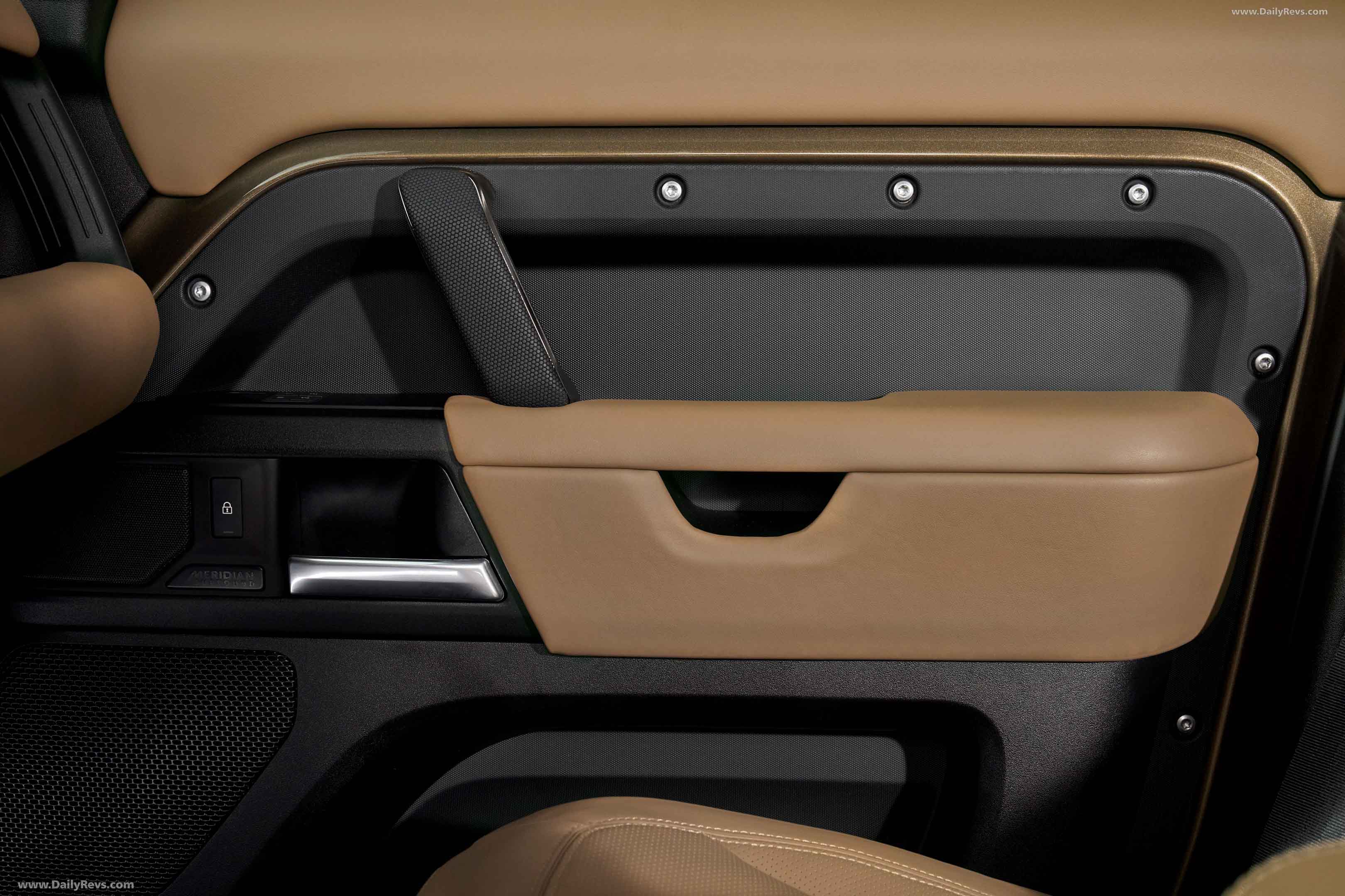 2025 Land Rover Defender 130 - Stunning HD Photos, Videos, Specs ...