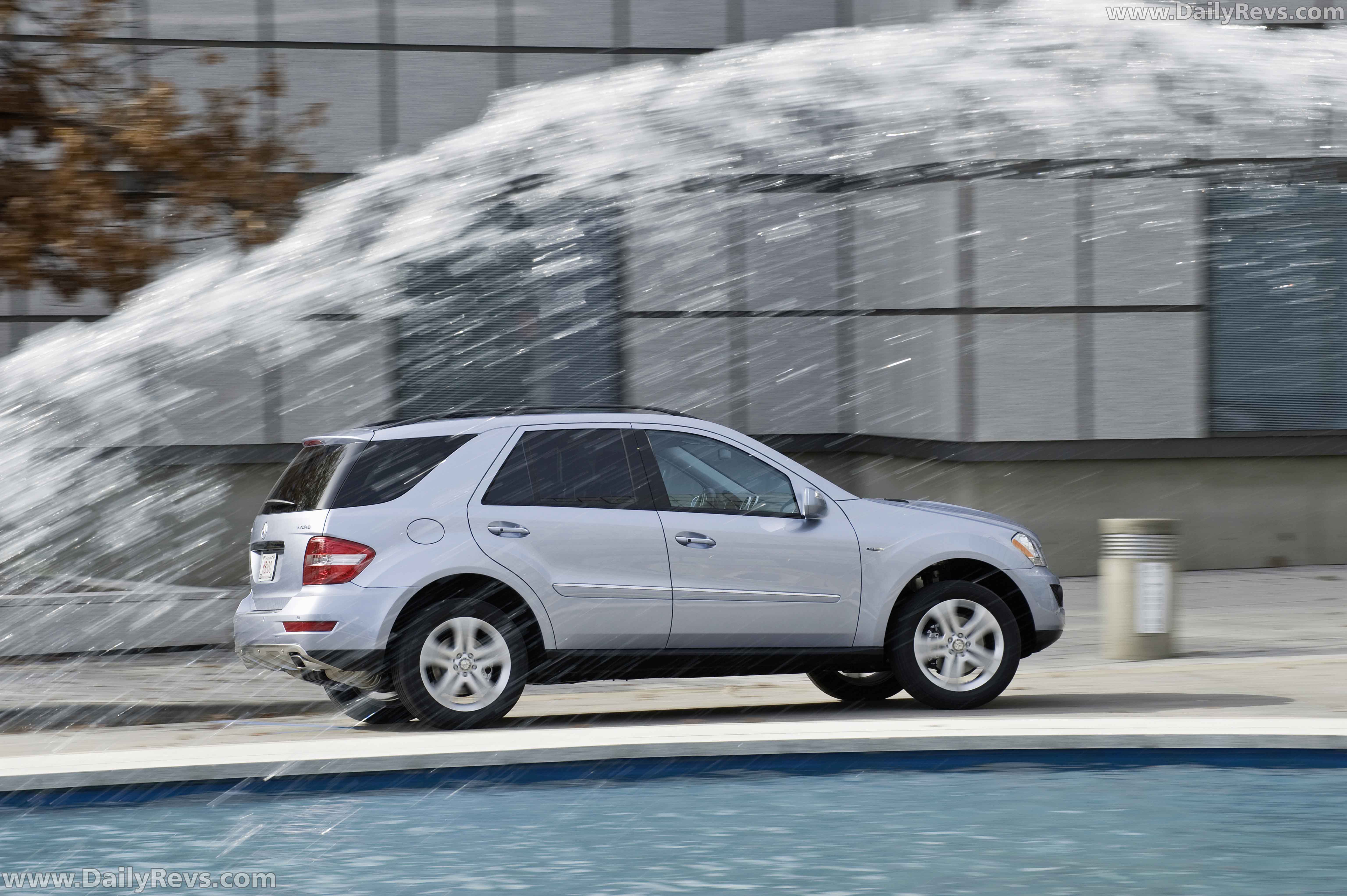 2010 Mercedes-Benz ML450 Hybrid - Stunning HD Photos, Videos, Specs ...