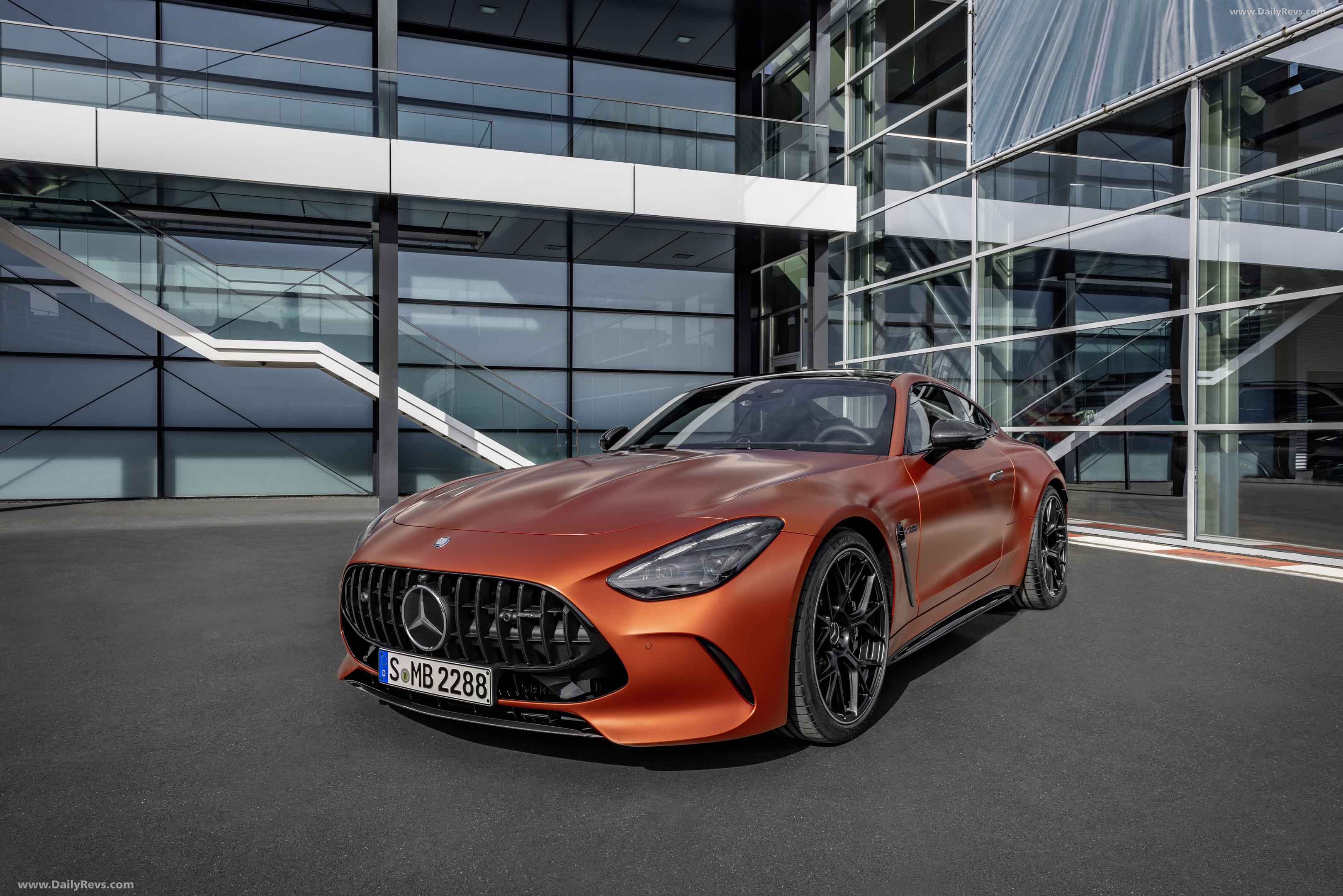 2025 Mercedes-Benz AMG GT 63 S E Performance - Stunning HD Photos, Videos, Specs, Features ...