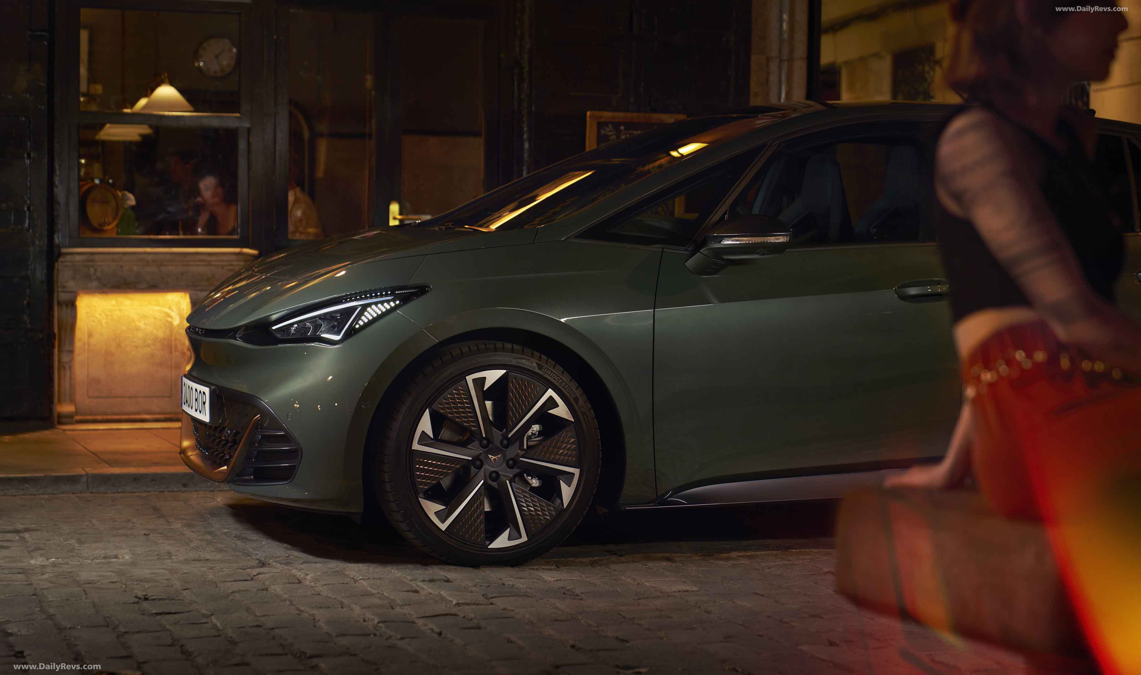 2025 Seat Cupra Born VZ - Stunning HD Photos, Videos, Specs, Features ...